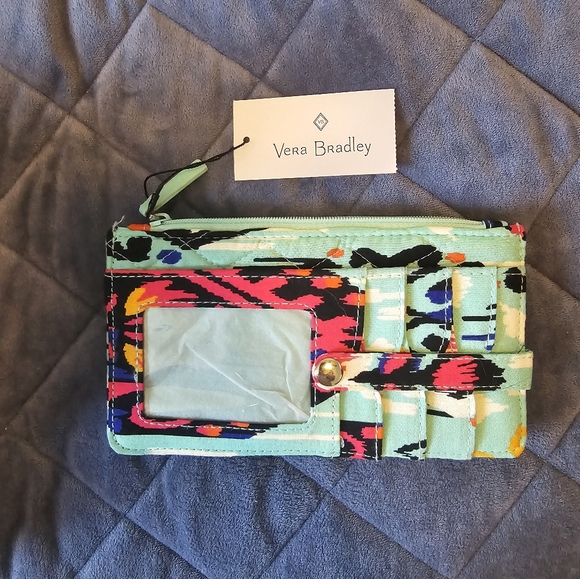 Vera Bradley | Bags | Vera Bradley Ultimate Card Case Escapade Aztec ...